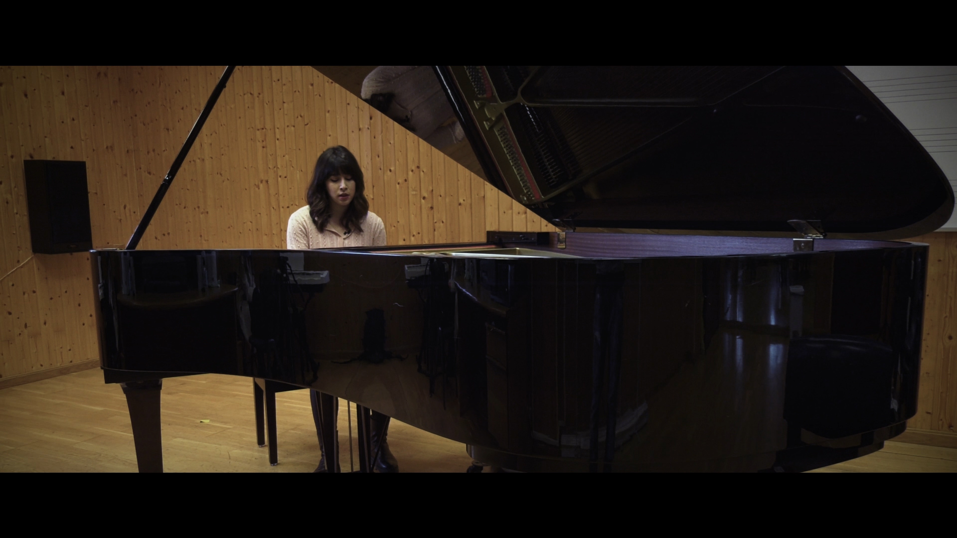 Chloé Bird presenta ‘Nadie muere de amor’, el tercer single de su nuevo ...