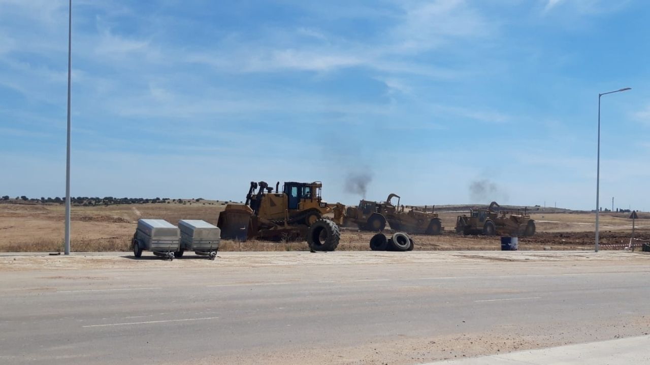Comienzan las obras del centro logístico de Amazon en Badajoz | Canal ...