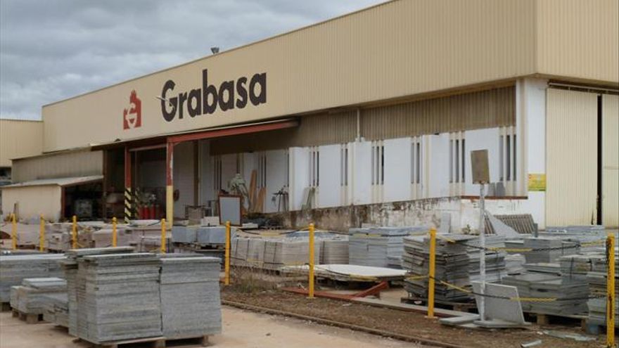 La antigua fábrica de Grabasa retomará su actividad en marzo con veinte ...