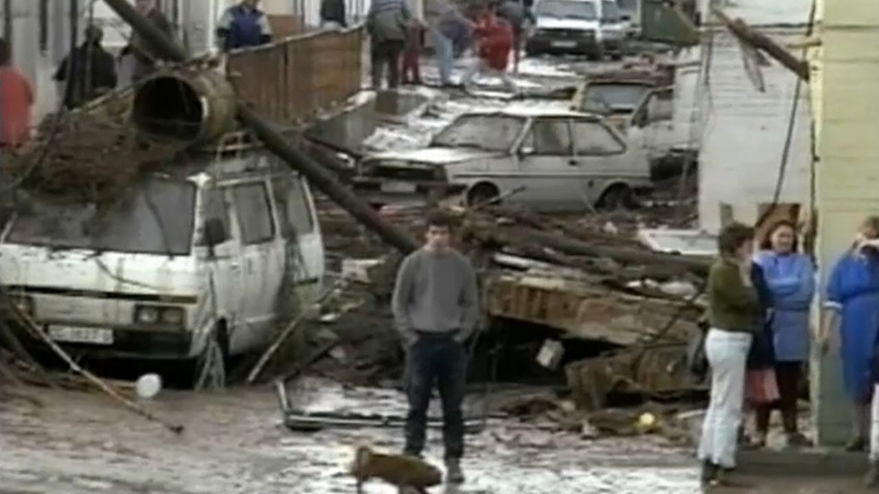 ¿Por qué ocurrió la riada de Badajoz que acabó con la vida de 25 ...
