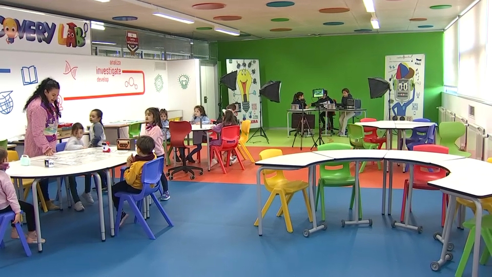 Así funcionan las `Aulas del futuro´ | Canal Extremadura