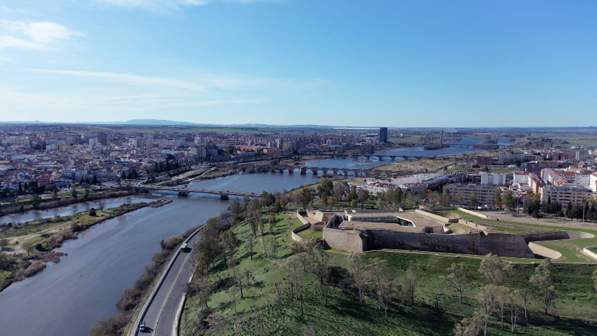8 rutas guiadas y gratuitas para descubrir Badajoz a través de sus ...