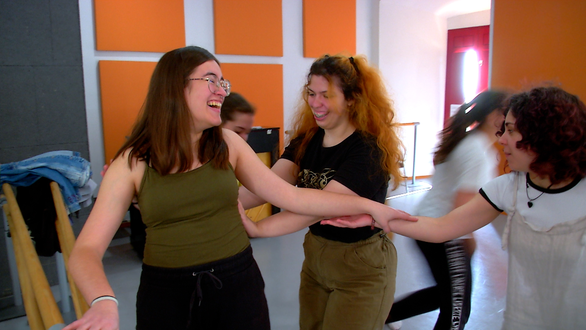 “En el mundo del teatro hay muchas personas que tratan las ...