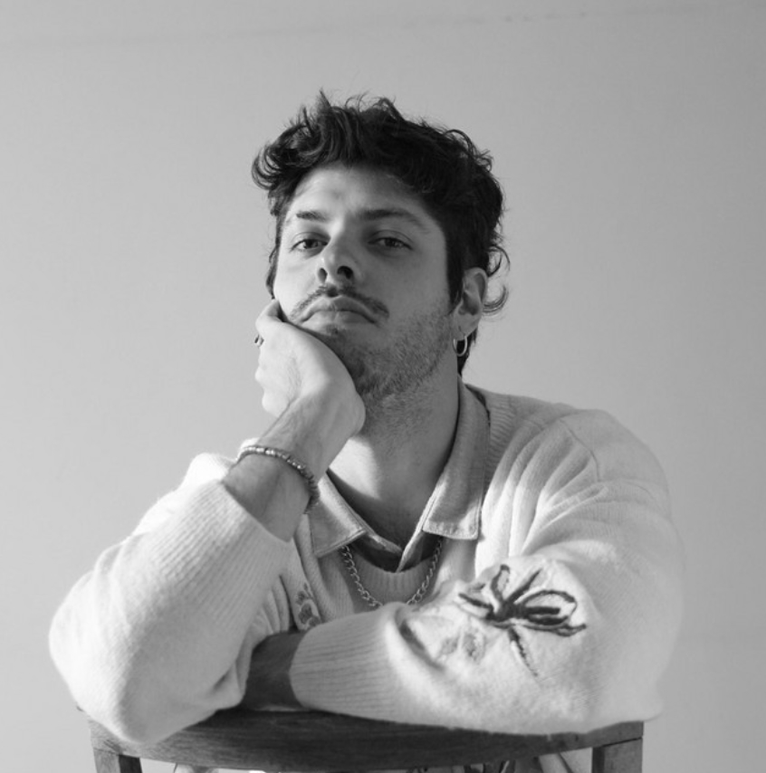 Gutinho. La banda sonora del artista en tres canciones. | Canal Extremadura