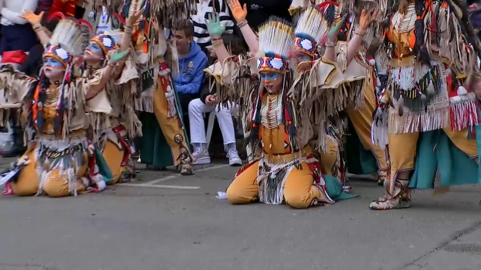 ANUVA | DESFILE | Carnaval de Badajoz | 2024 | Canal Extremadura