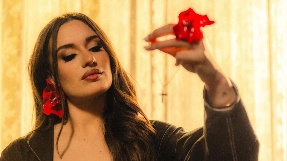 "Triana", lo último de Elsa Tortonda ganadora de La Voz | Canal Extremadura