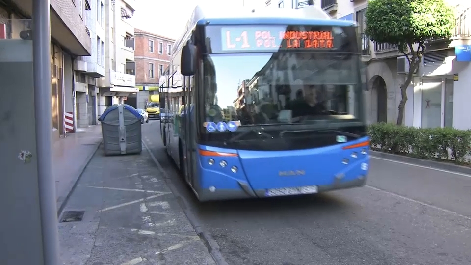 Plasencia renueva su flota de autobuses urbanos | Canal Extremadura