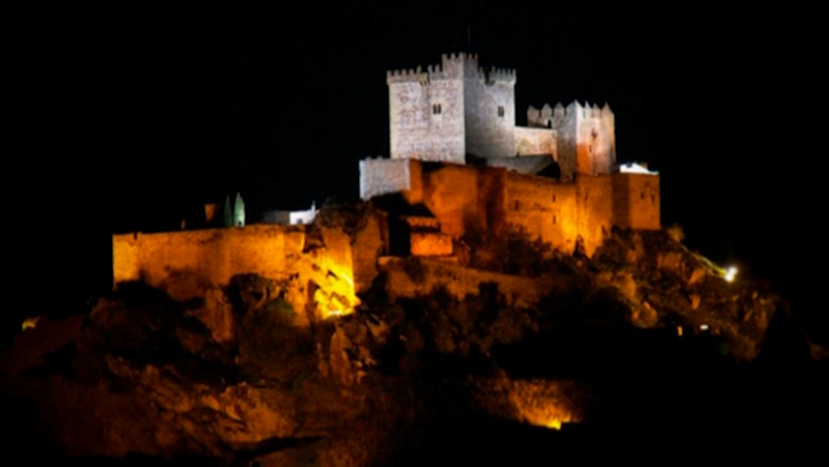 El castillo de Alburquerque reabre sus puertas al público | Canal ...