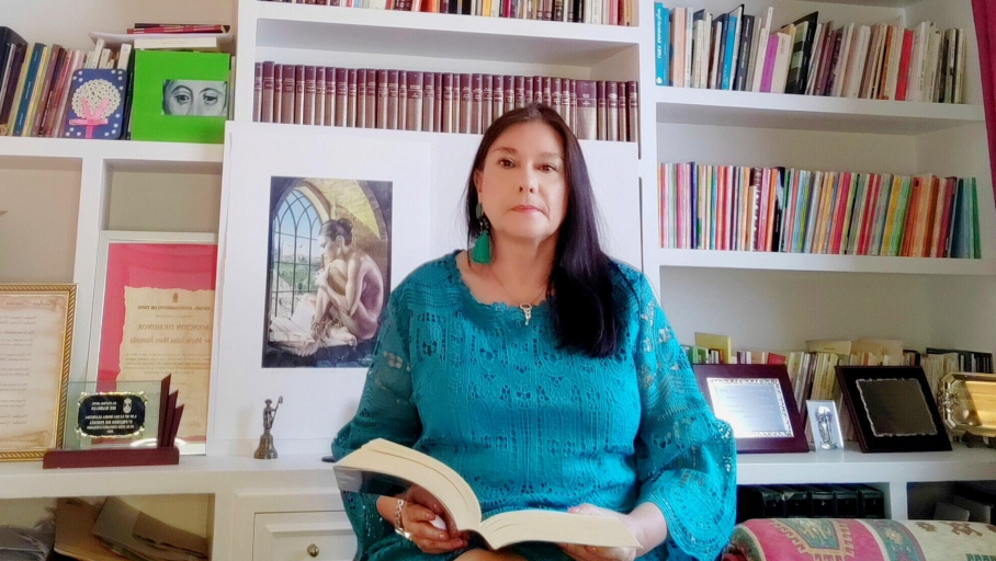 María Luisa Mora gana el Premio de Poesía 'Cáceres Patrimonio de la ...